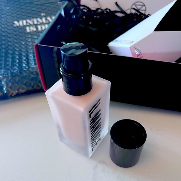 IL MAKIAGE | Makeup | Il Makiage Woke Up Like This Foundation | Poshmark